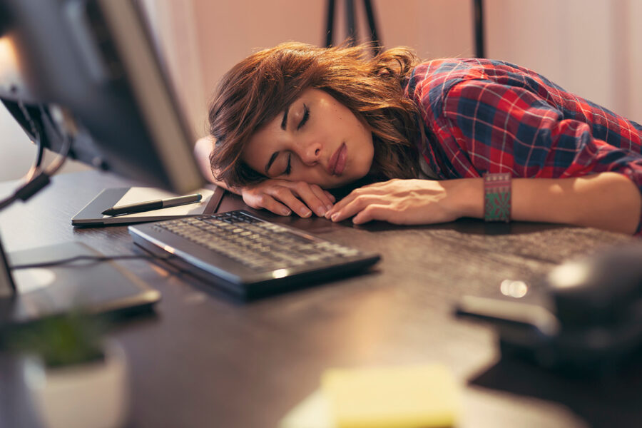 Power Napping: Is it Helpful or Harmful? – SnoreMD